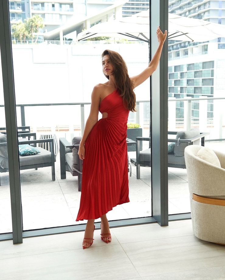 Picture of Brit Manuela (model)