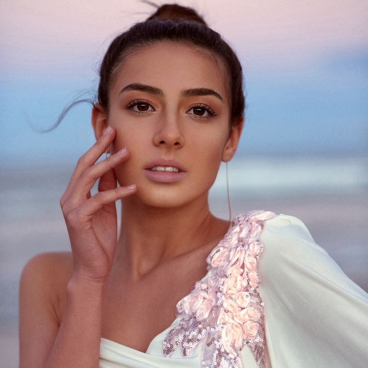 Picture of Elena Reeves