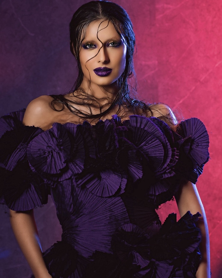 Picture of Elena Reeves