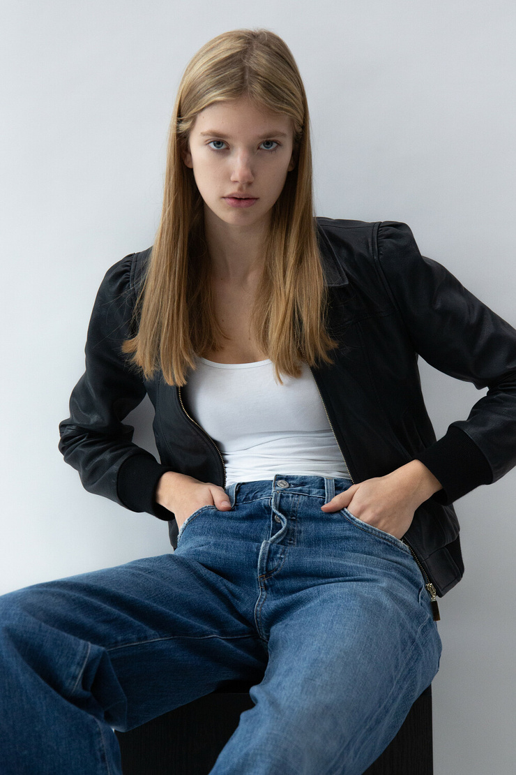 Picture of Caro Kensy