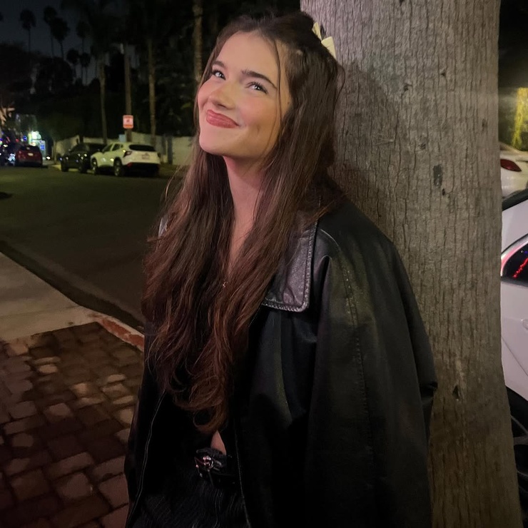 Picture of alexis jayde burnett