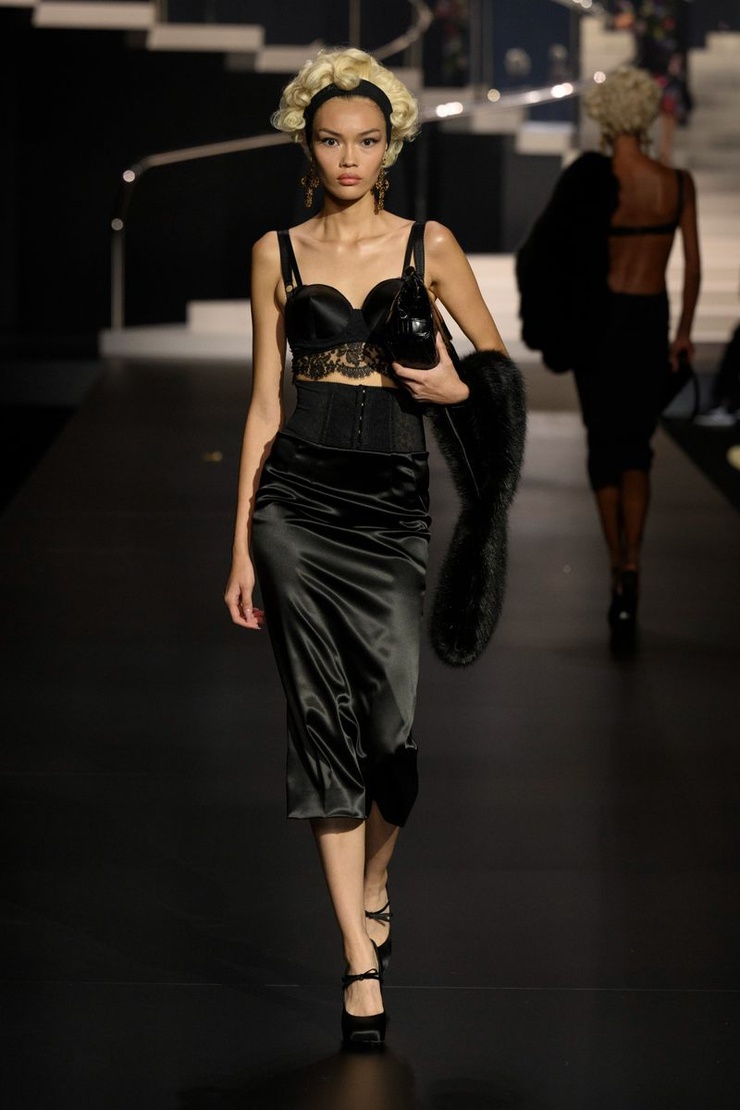 Picture of Heather Diamond Strongarm