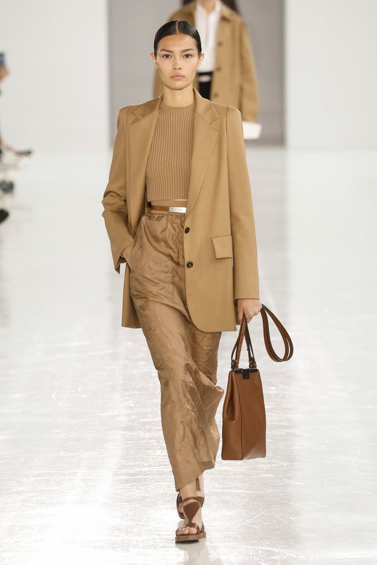 Picture of Heather Diamond Strongarm