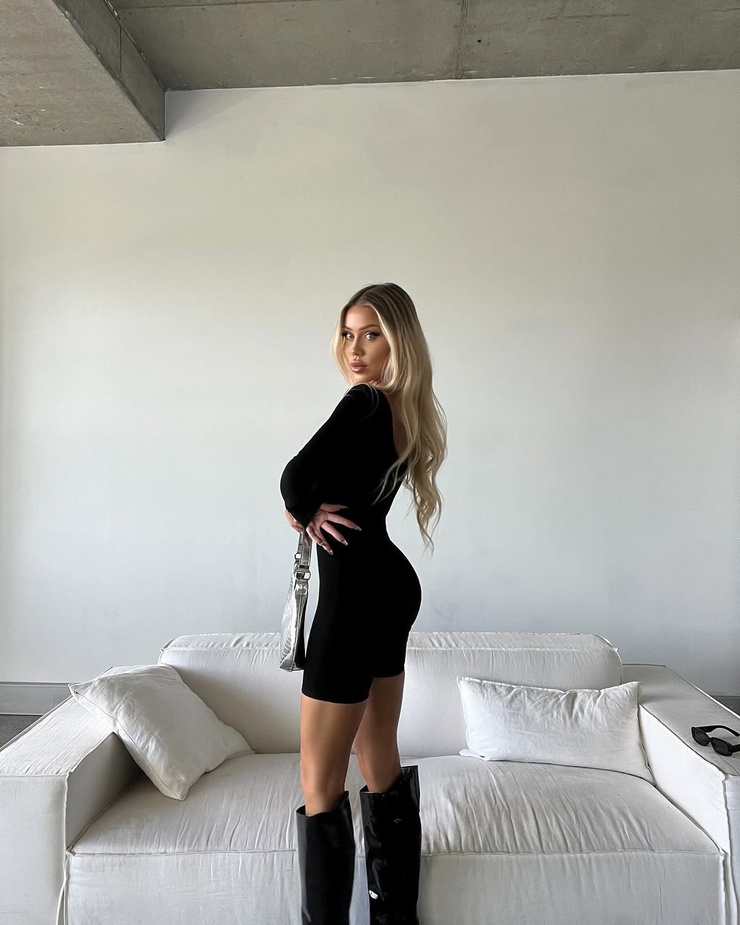 Picture of Laura Amy