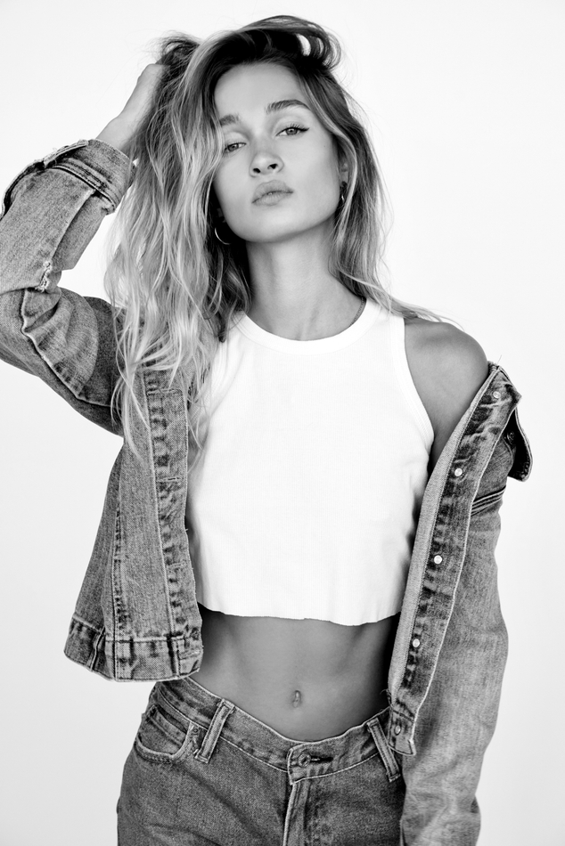 Chloe Chamberlin image