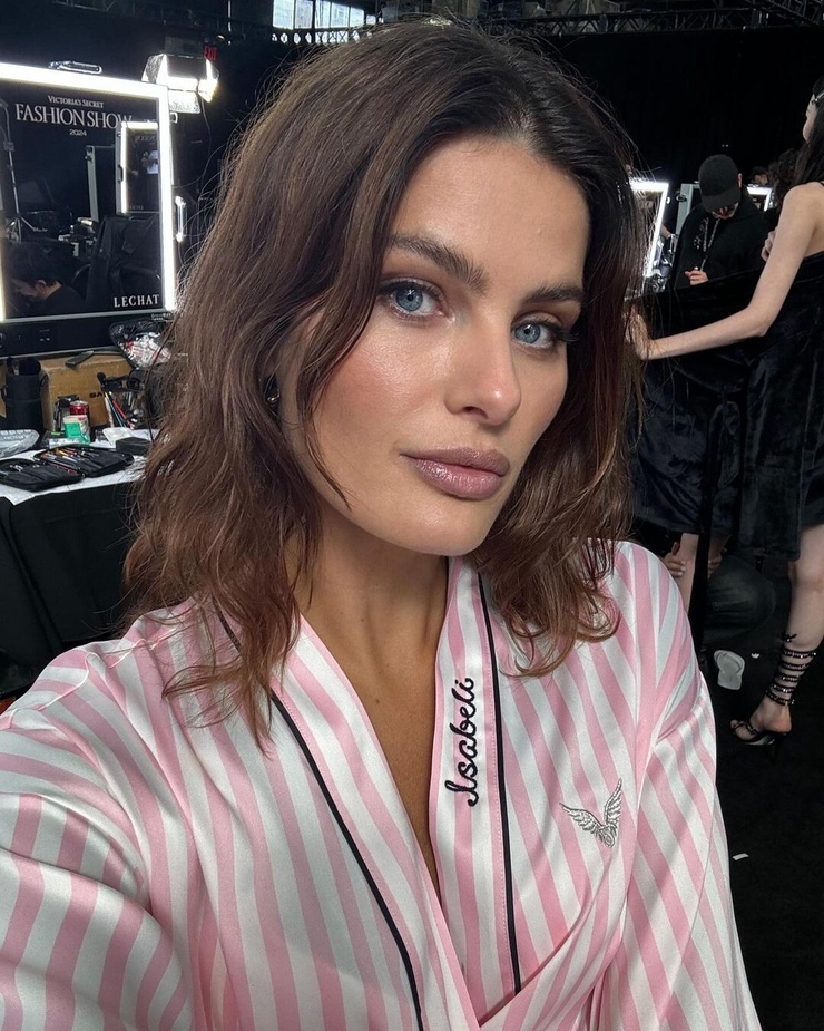 Picture of Isabeli Fontana