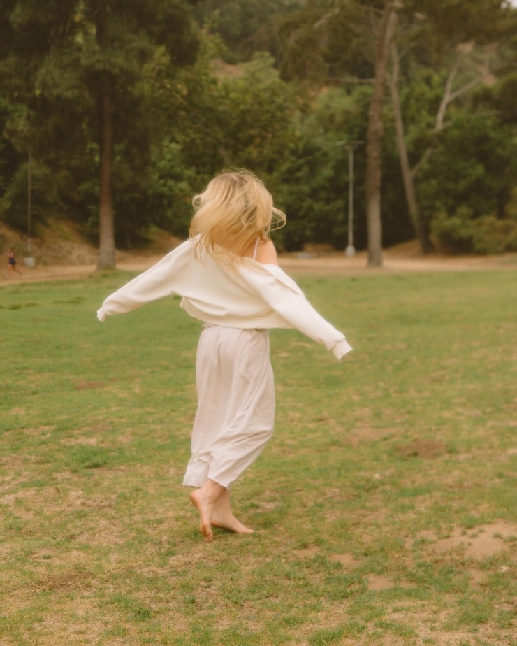 Brooke Elizabeth Butler pictures and photos