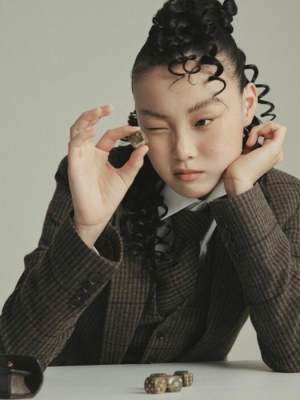 Sua Lee image