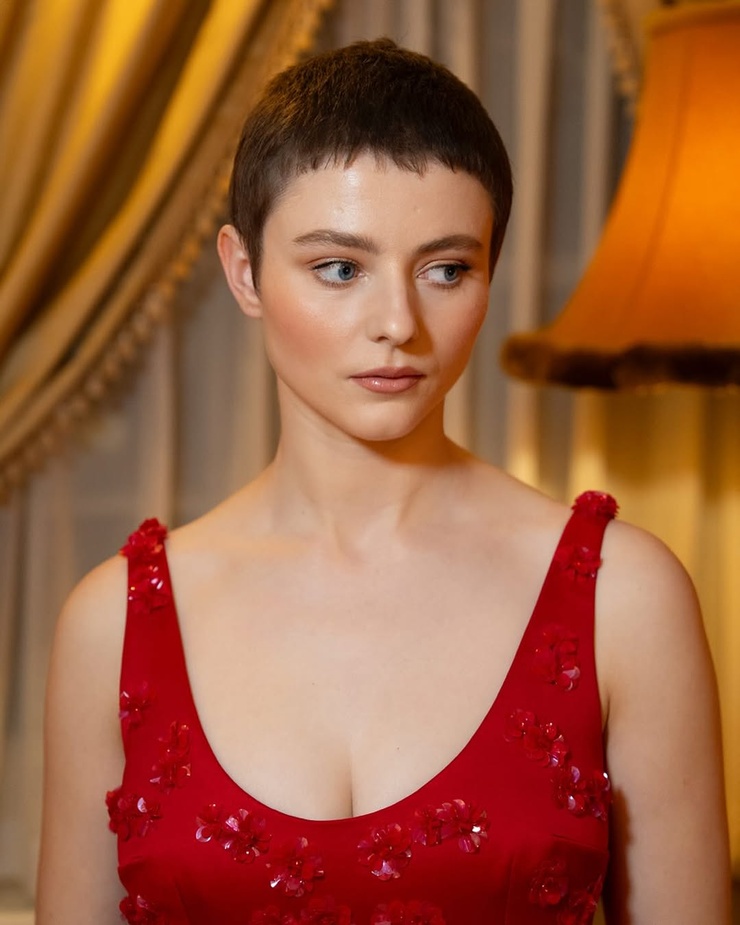 Thomasin McKenzie picture
