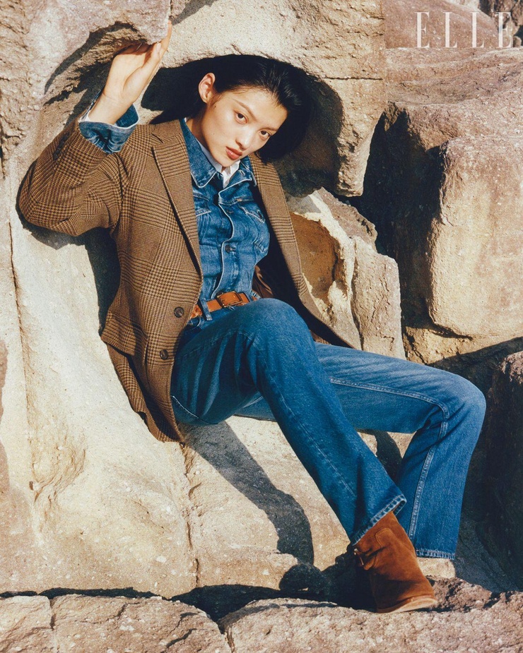 Picture of Li Ziqi (ii)