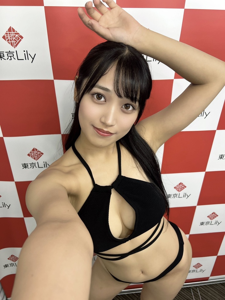 Picture of Riri Nishio