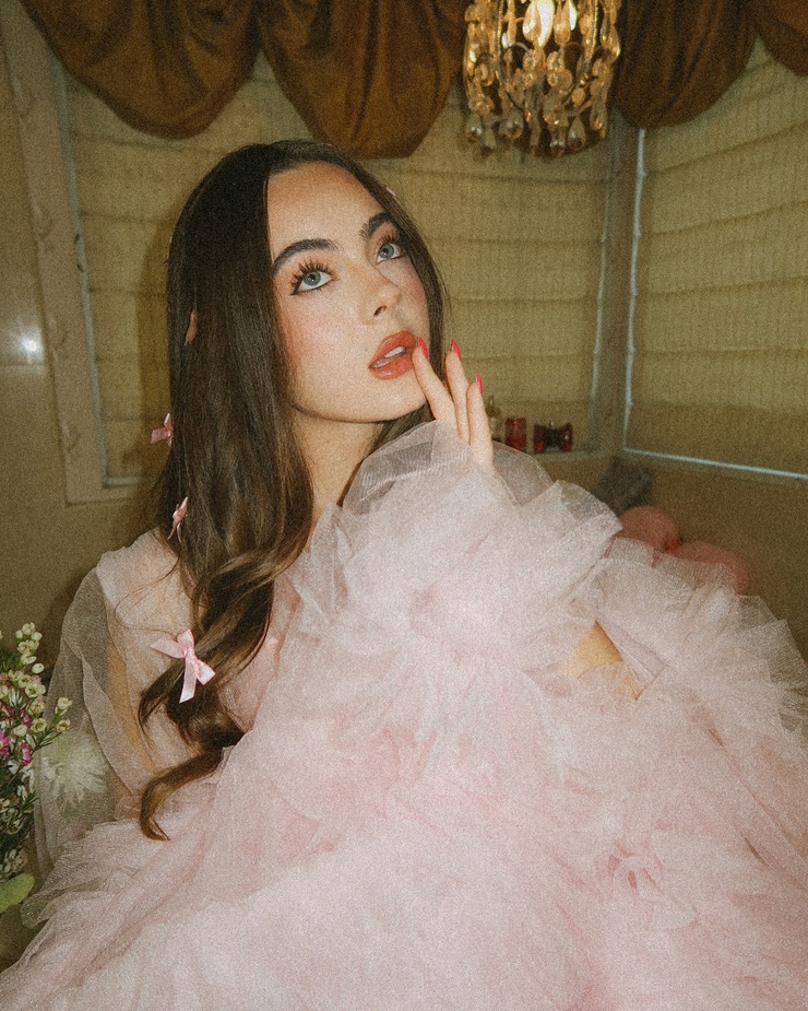Picture of Ava Allan