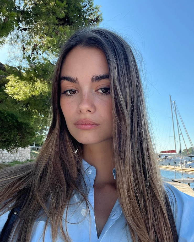 Cate Collins picture