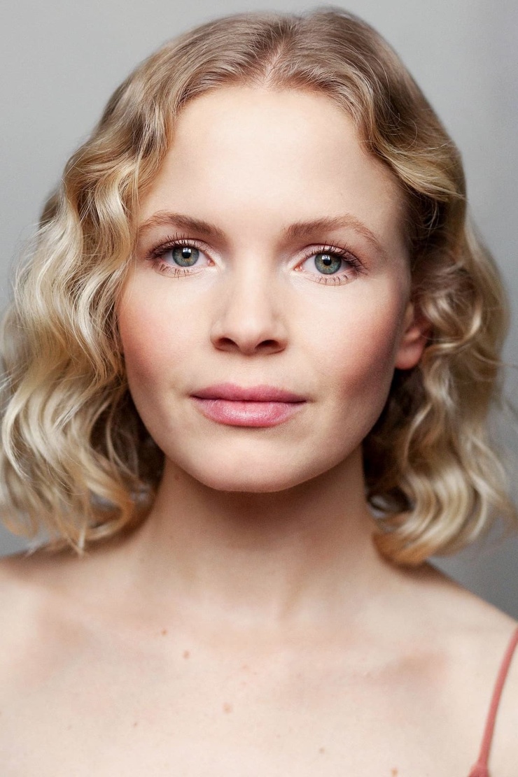 Kate Phillips picture