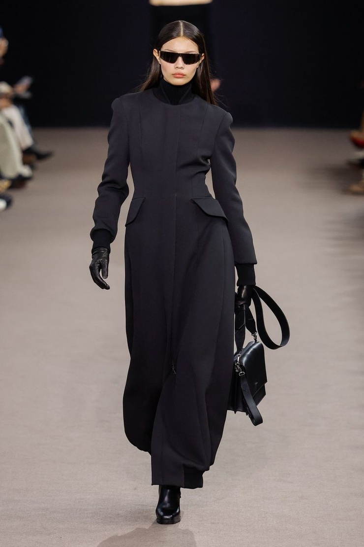 Heather Diamond Strongarm picture