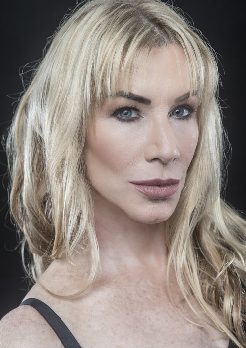 Caroline Williams image