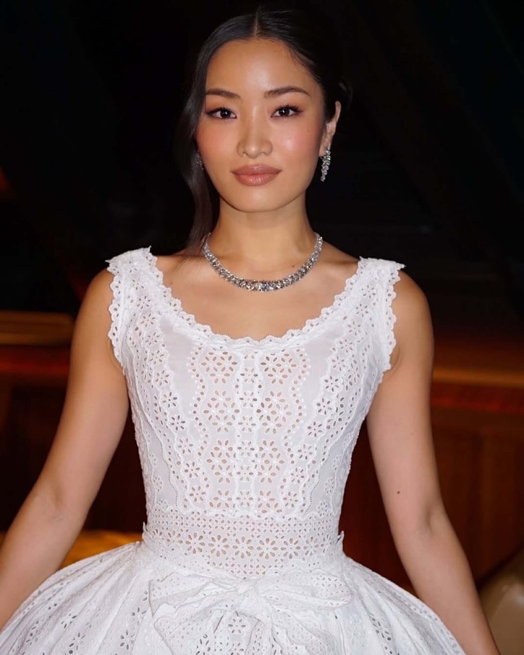 Picture Of Anna Sawai