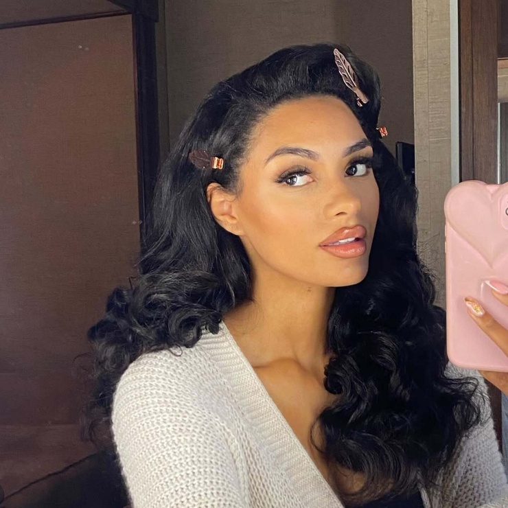 Picture of Yasmin Seky