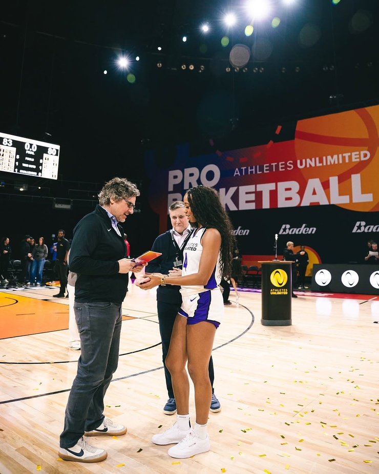 Picture of Lexie Brown