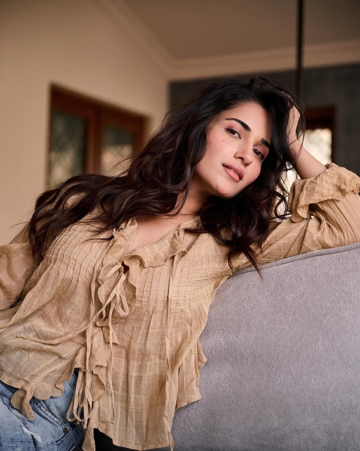 Picture of Ruhani Sharma