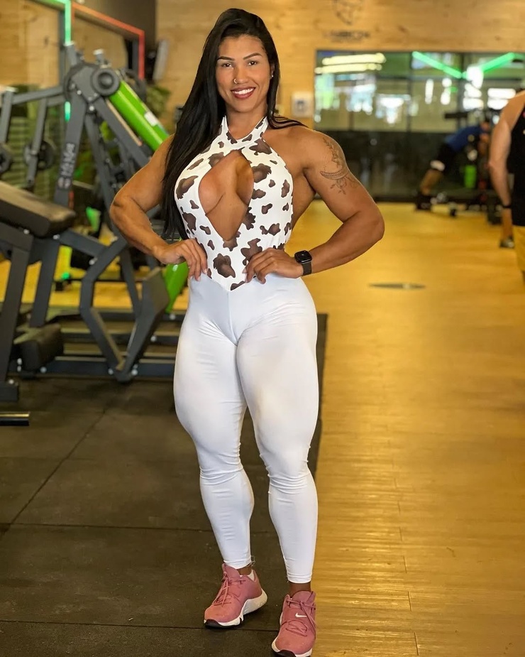 Picture of Alessandra Alves