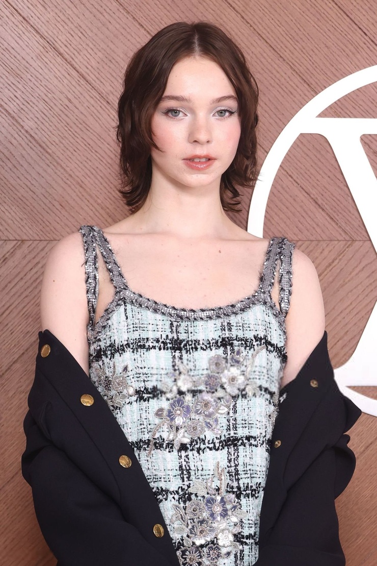 Emma Myers image