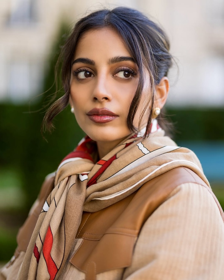 Banita Sandhu picture