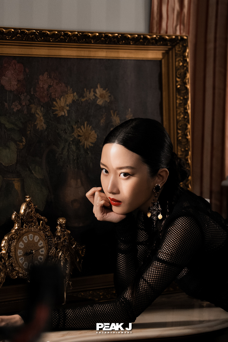 Picture of Ga-young Moon