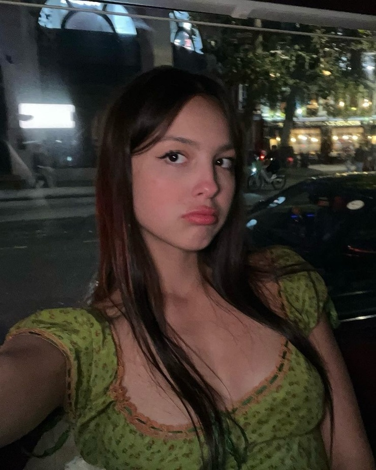 Olivia Rodrigo picture