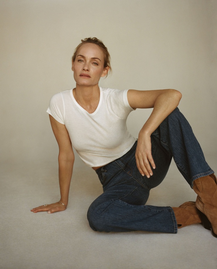 Picture of Amber Valletta