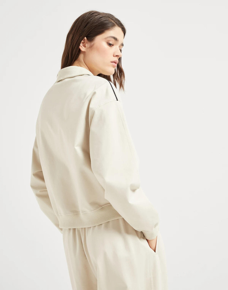 Alexandra Micu picture