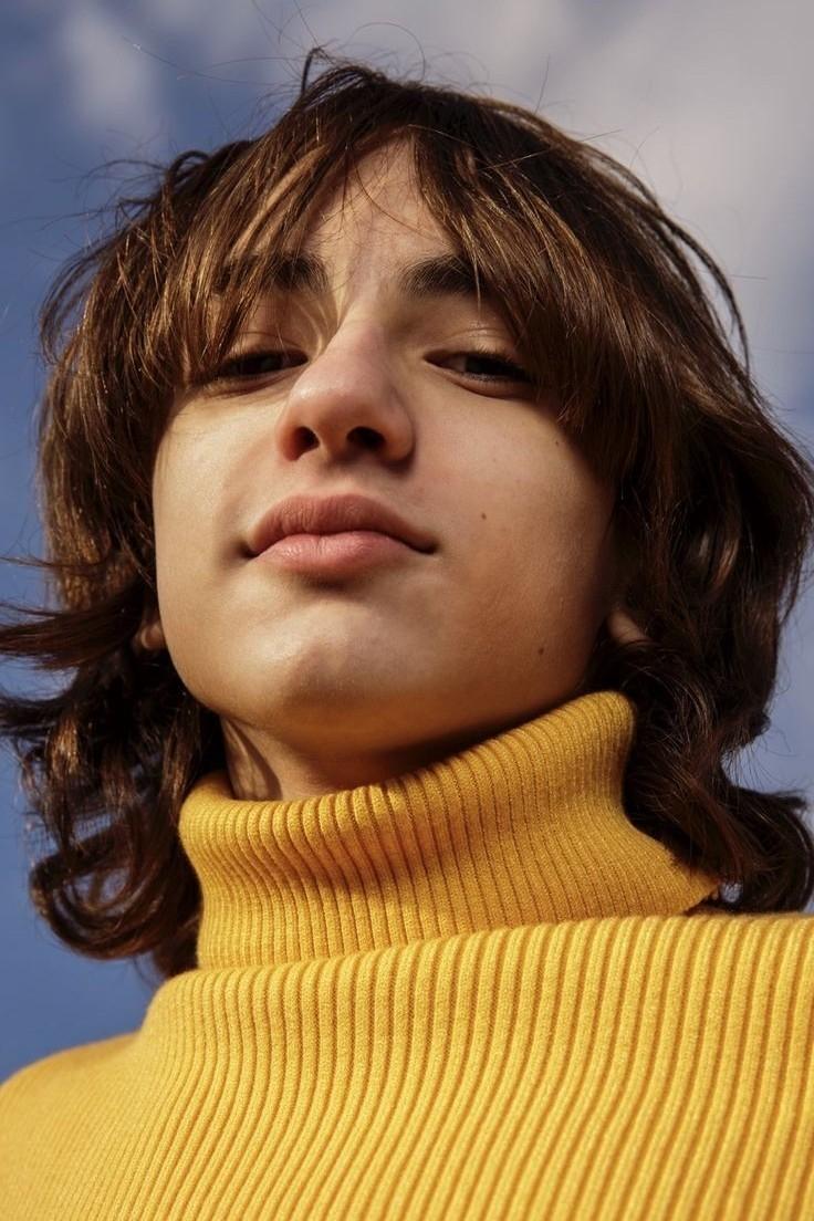 Picture of Azhy Robertson