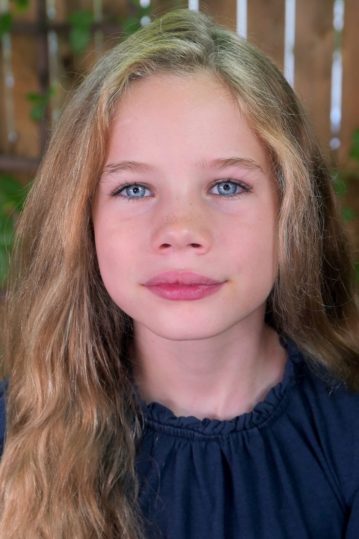 Picture of Alona Jane Robbins