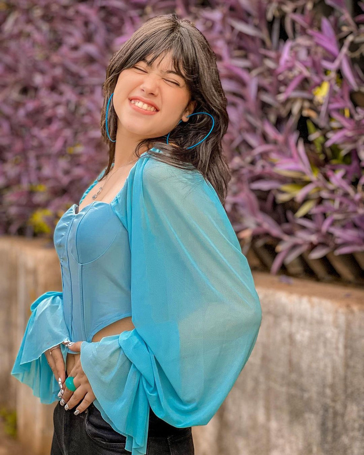 Riva Arora picture