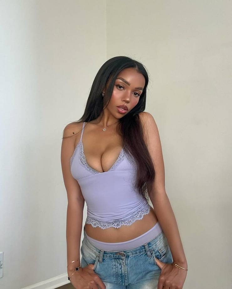 Daphne Blunt picture