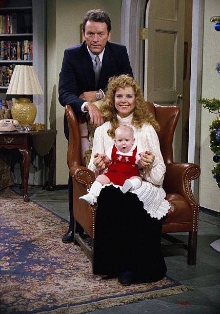 Christopher Bernau, Elvera Roussel