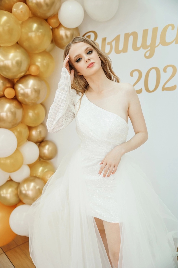 Anna Feoktistova picture