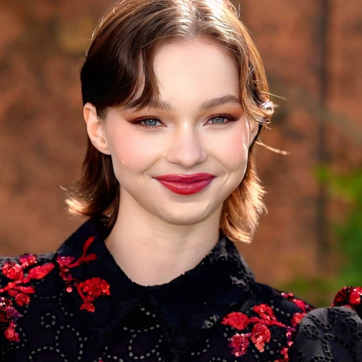 Picture of Emma Myers