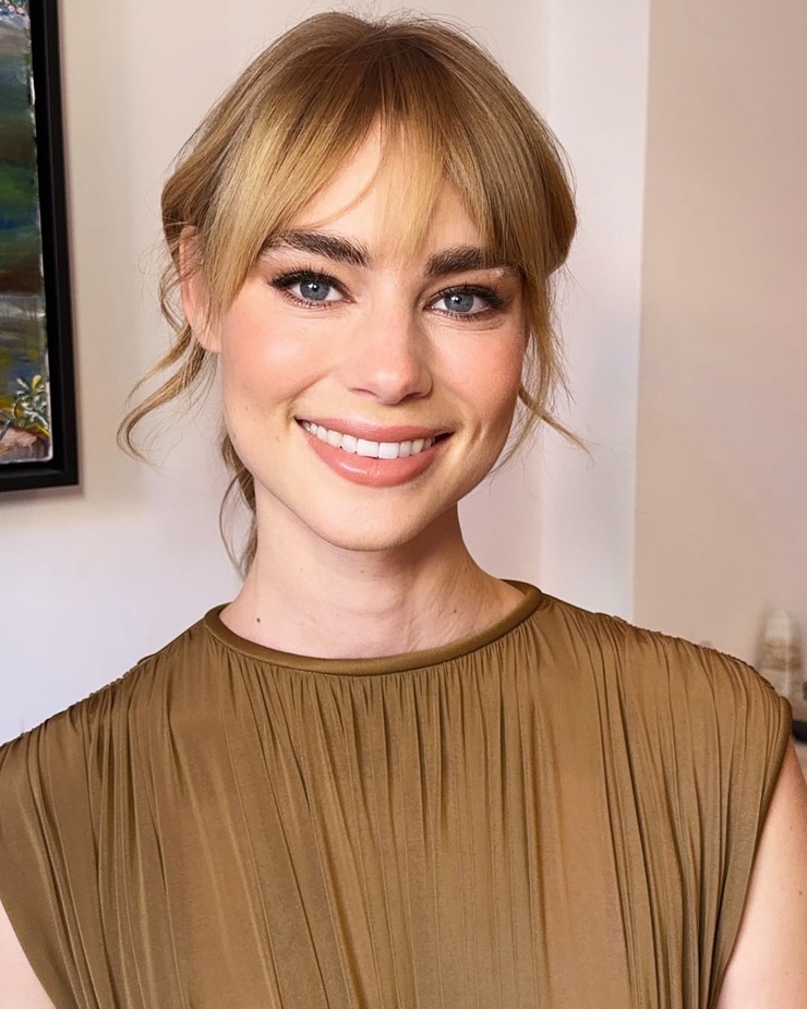 Lucy Fry image