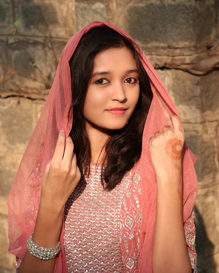 Image of Roshni Ansari