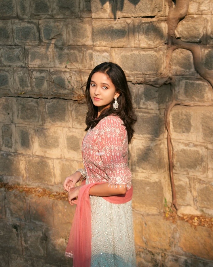 Picture of Roshni Ansari