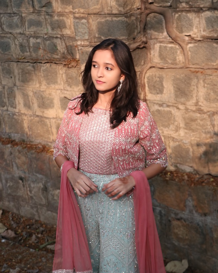 Picture of Roshni Ansari