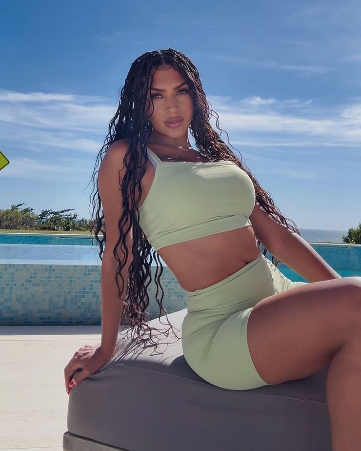 Picture of Paula DeAnda