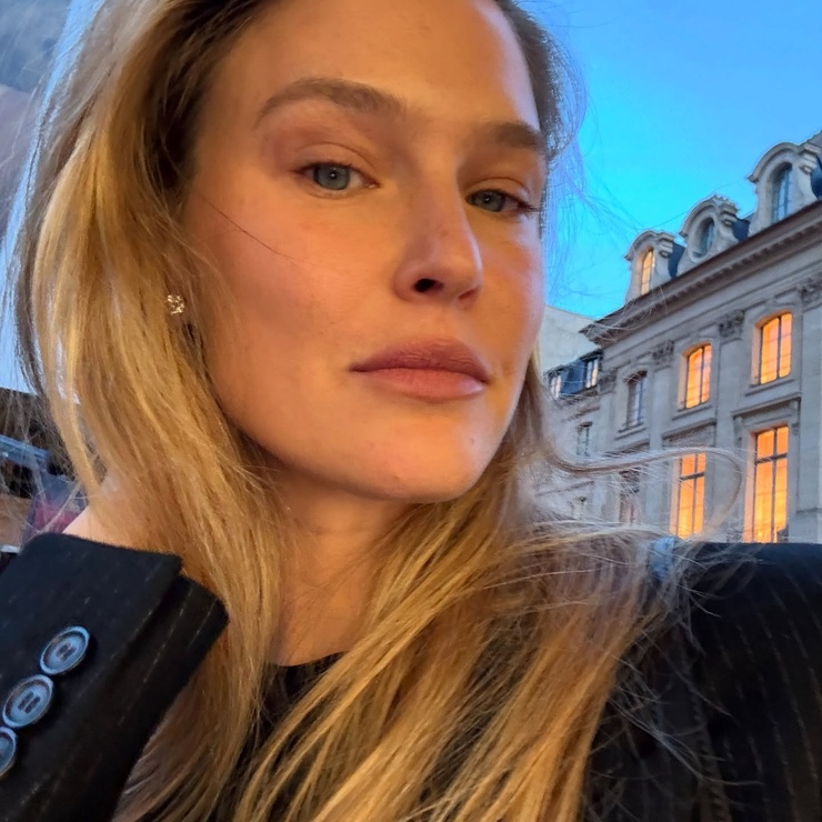 Picture of Bar Refaeli