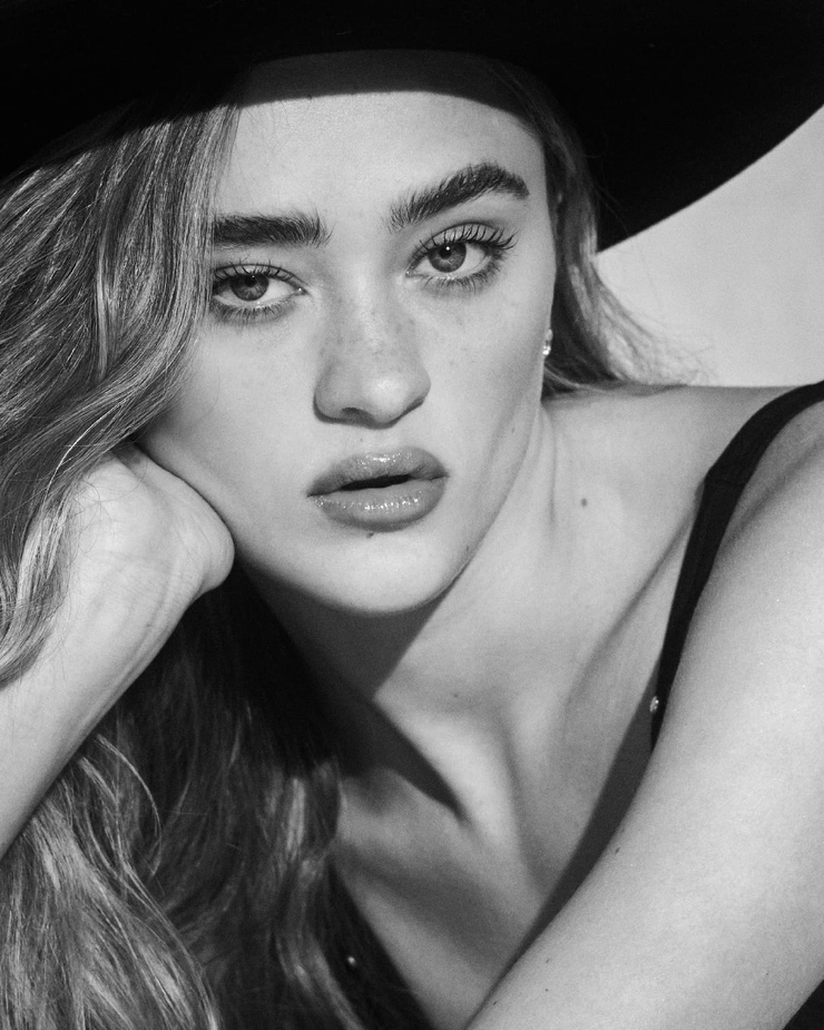 Picture of Lizzy Greene