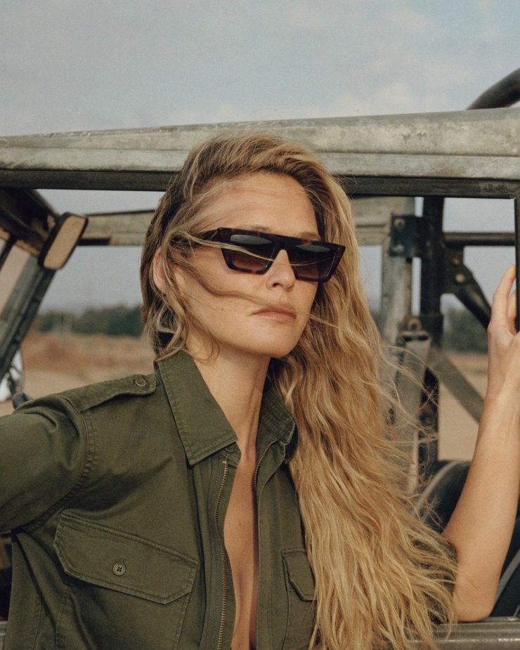 Picture of Bar Refaeli