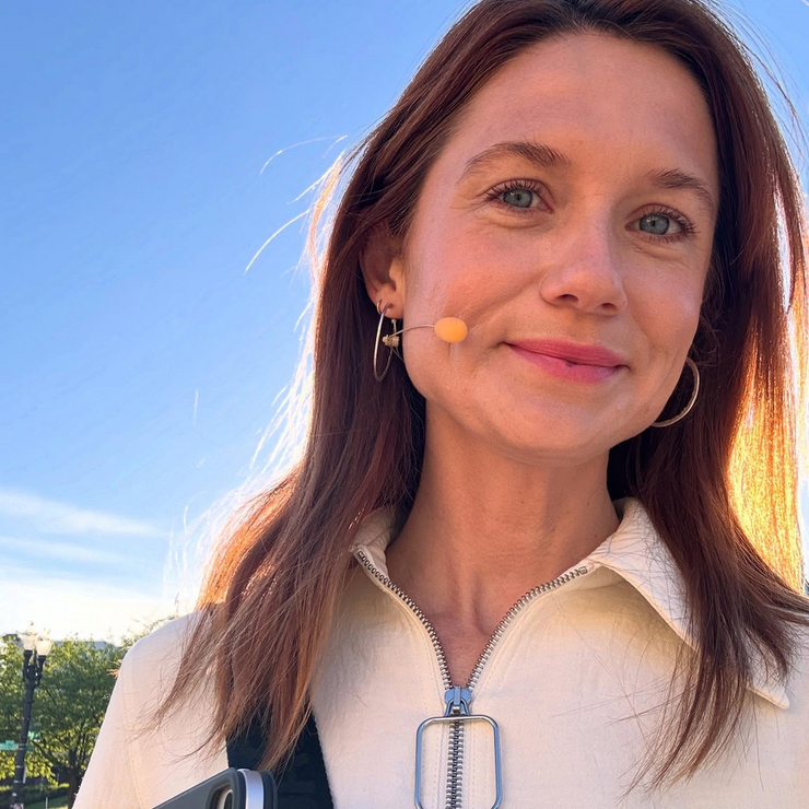 Picture of Bonnie Wright