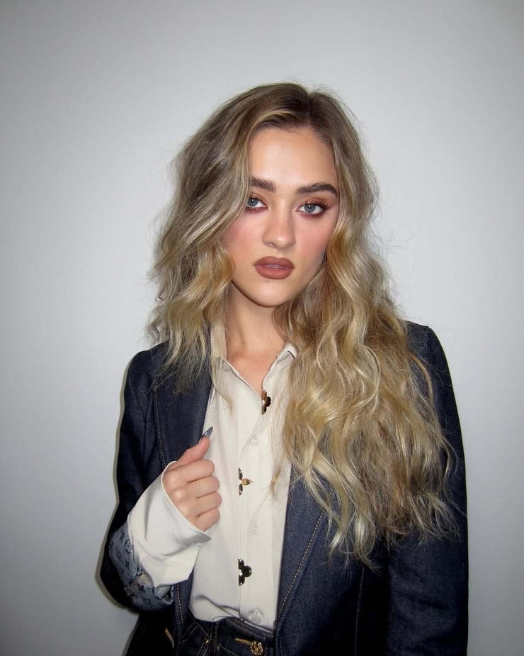 Lizzy Greene picture