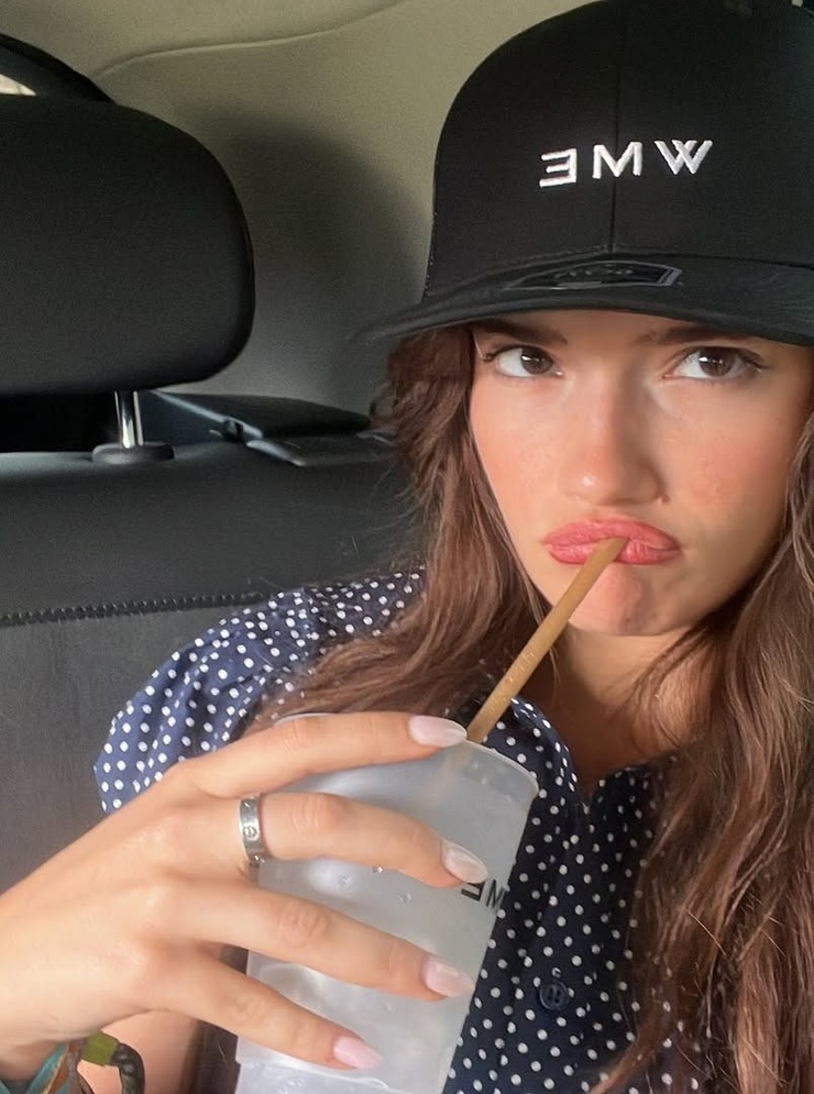 Picture of alexis jayde burnett