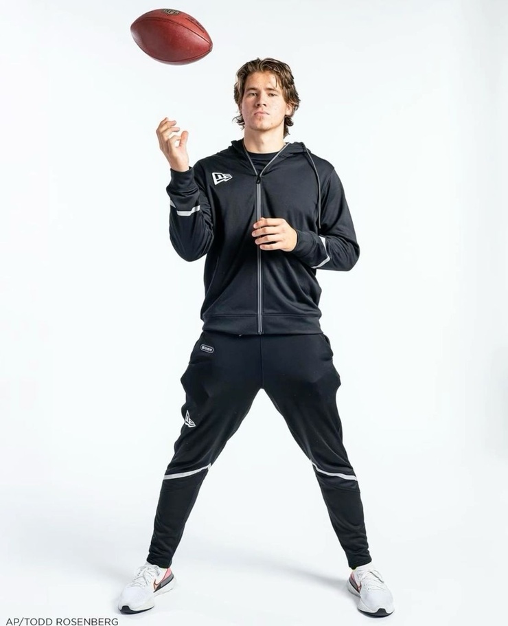 Justin Herbert picture